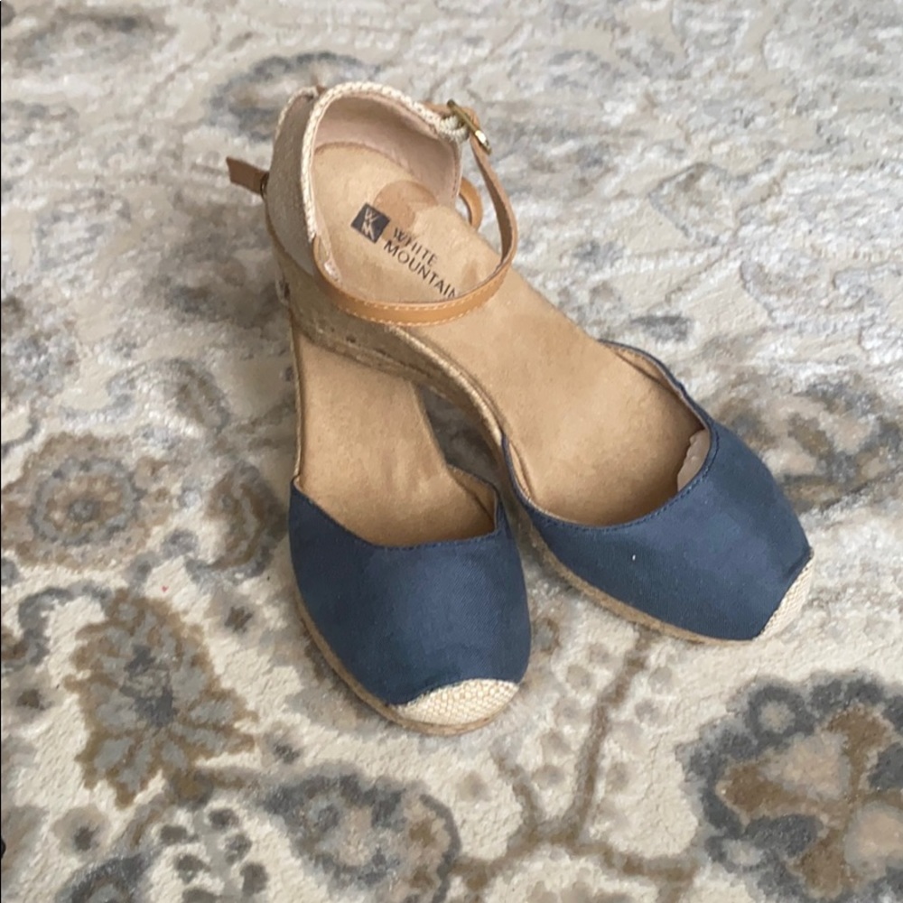 *White Mountain- Espadrille Wedges Closed Toe. #26 - Gem